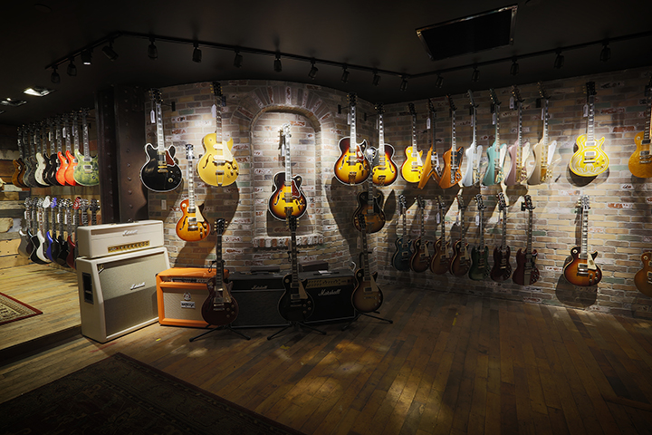 Guitar Center Dazzles In Heart Of Times Square